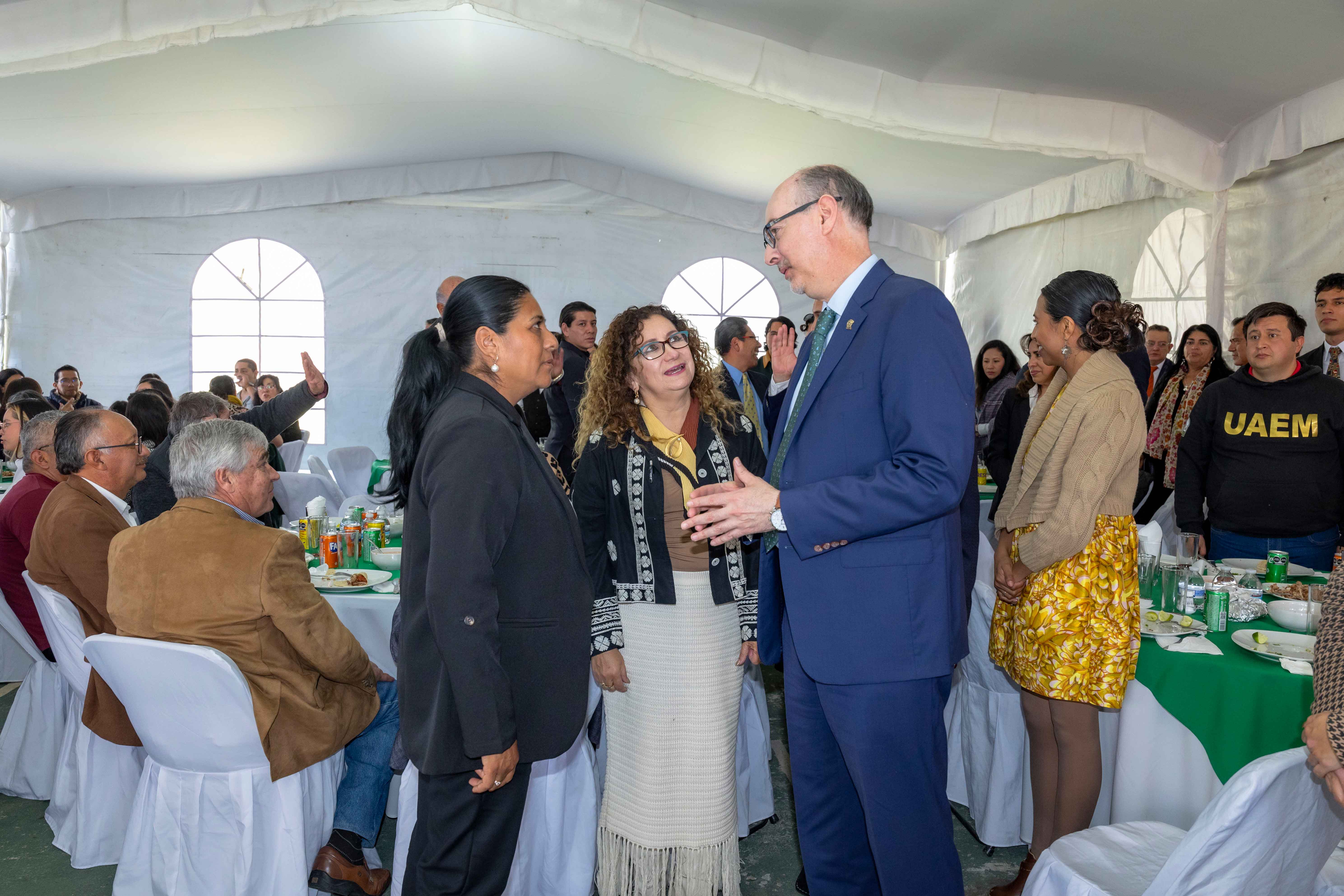 Universidad Autónoma del Estado de México - 2o. Informe de la Dra. Luz ...
